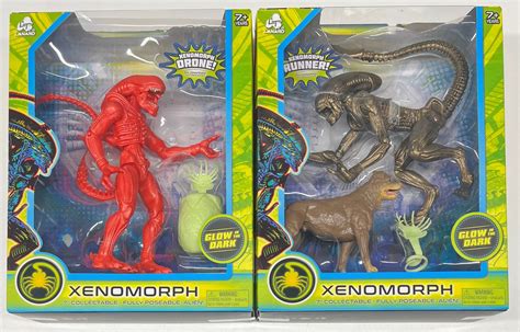 2 Lannard Toy Limited 2022 Xenomorph Drone And Runner Glow In The Dark