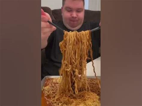 Nikocado Avocado Eating Spicy Noodles Youtube