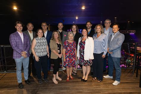 LÉquipe Andrée Bouchard Lance Sa Campagne Le Canada Français