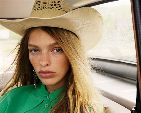 Карлотта Мойе Вечер в Вермонте” The Fashiongton Post