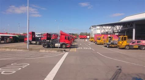 Parcelforce Worldwide National Hub Coventry Courier Service Reviews