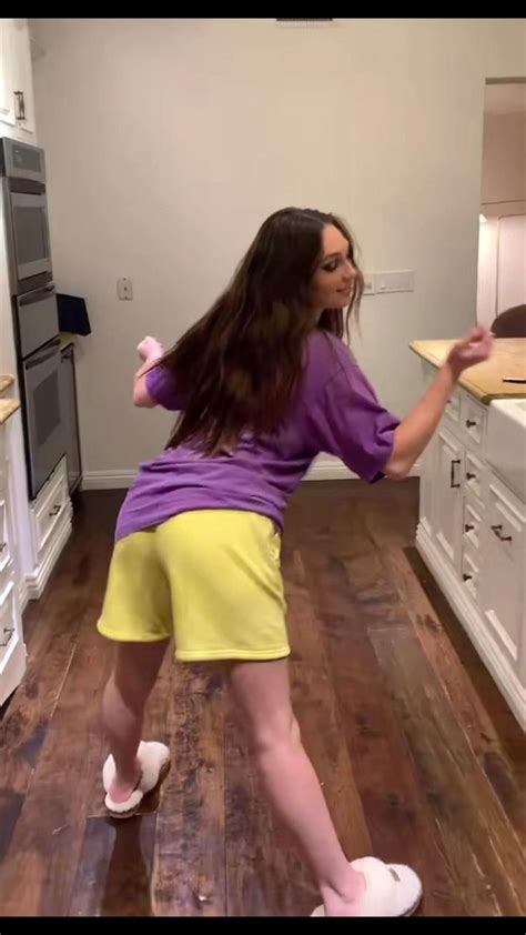 Pin By Zero On Maddie Ziegler Maddie Ziegler Outfit Maddie Ziegler