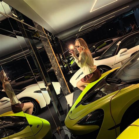 Michelle Andrezza Michelleandrezzaa • Instagram Photos And Videos