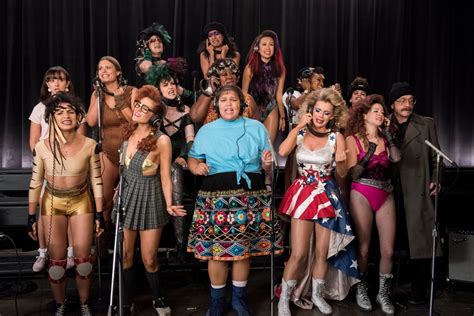 Glow Tv Show Cast In Real Life Popsugar Entertainment