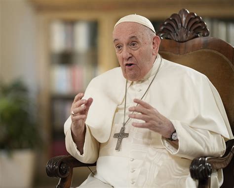 Vatican Declaration Approved By Pope Francis Allows Priests To Bless