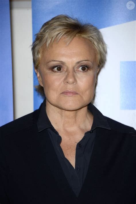 Photo Muriel Robin Lors De La Projection Privée Du 2 épisode De La Saga Le Clan Des Lanzac