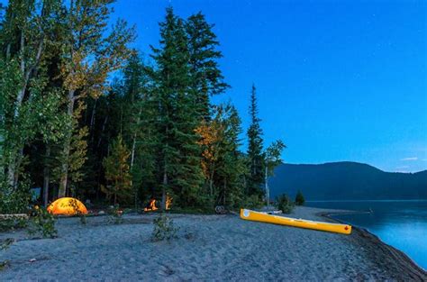 Bowron Lake Canoe Circuit Beckers Lodge Bowron Lake Bc
