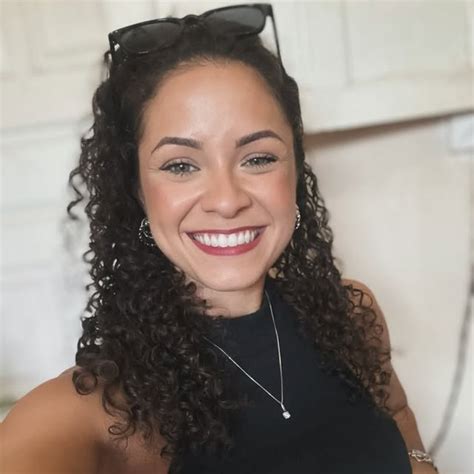 Larice Faria Personal Larice Faria • Threads Say More