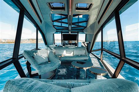 Bmw And Tyde The Icon เบื่อแล้วกับการผลิตรถยนต์ หันมาสนุกกับเรือไฟดีกว่า