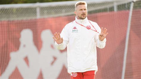 Ex Bvb Erfolgscoach Profitiert Bei Mainz 05 Von Trainerwechsel