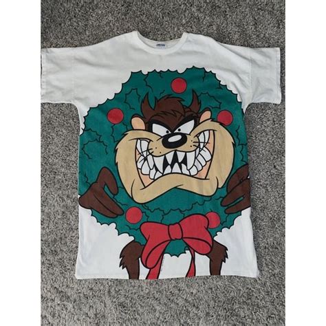 Flirts Shirts Vintage 99s Looney Tunes Christmas Tshirt Tasmanian