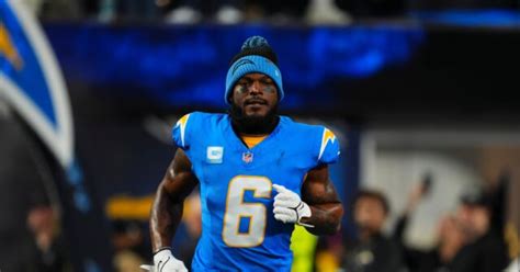 Chargers Lb Denzel Perryman Arrested On Felony Weapons Charge