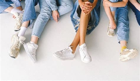 Choosing The Right Socks For Your White Sneakers Styling Tips