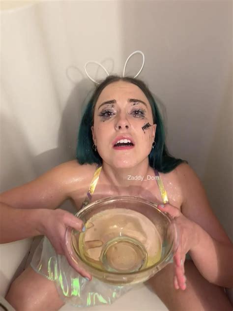 Degrade Me And Ill Pretend I Hate Scrolller