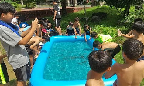 小学生サッカー・フットサル合宿に！グラウンド・体育館が24時間利用ok 遊べる泊まれる小学校 ゲストハウス繁盛校