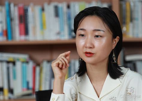 이슬아 작가 오마이포토