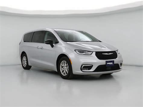 2024 Chrysler Pacifica Review Photos And Specs Carmax