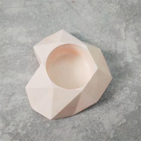 Підсвічник або кашпо з бетону — ціна 191 грн у каталозі Свічники Купити