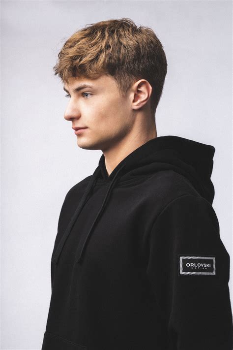 Sklep Z Ubraniami Marki Orlovski