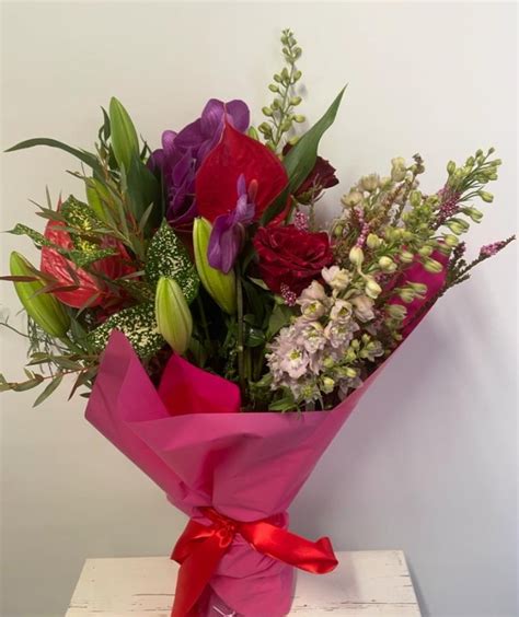 Loving You Bouque Flowers In Wonderland