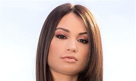 Liv Wild Biographywiki Age Height Career Photos And More