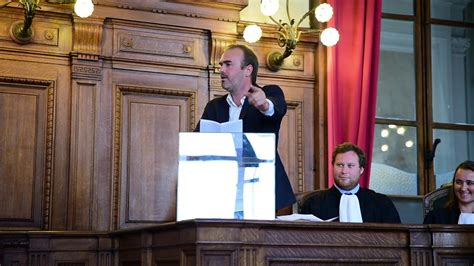 Simon Menschaert Présente La Nouvelle Directrice Christine Rizzo Youtube