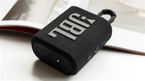 Esta Bocina Jbl A Mitad De Precio Es Tan Compacta Que Te Cabe En El Bolsillo Y Suena Bastante Fuerte