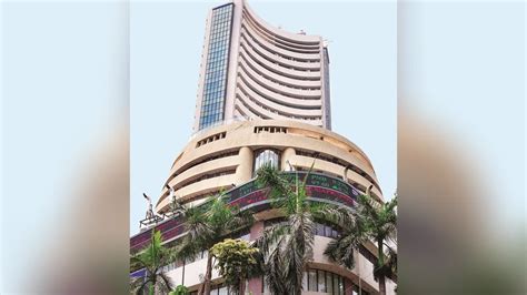 Stock Market Close Highlights Sensex Drops 542 Pts Nifty At 25062