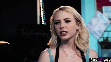 Dixie Gave Her Virgin Pussy To Tyler To Fucked On Eporner