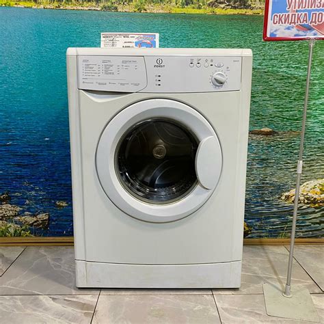 Indesit WISL 83 - Узкие стиральные машины