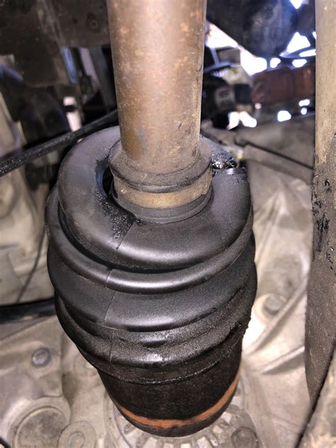 Anyway to patch this torn cv boot? : r/MechanicAdvice