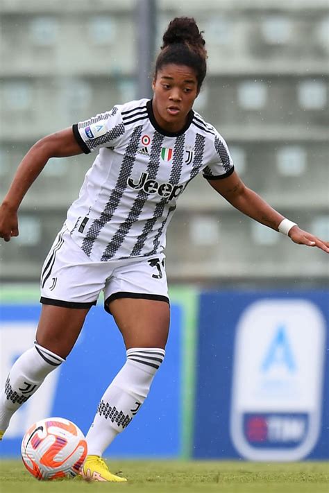 Evelina Duljan Defender Juventus Womens First Team
