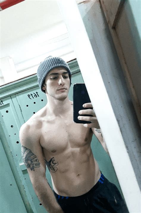 Matt Dubbe R Gayeyebleach