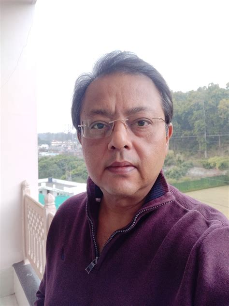 Nitesh Pandey Photos Latest Hd Images Pictures Stills And Pics Filmibeat