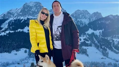 Las Fotos De Maxi López Y Sus Lujosas Vacaciones Con Su Novia En Suiza