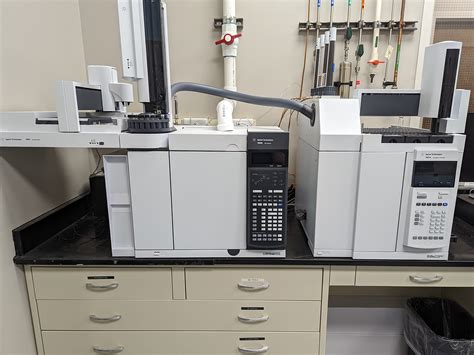 Agilent 7890b With Fid Ecd And Tcd Agilent 7697a Headspace And Agilent 7693a Autosamplers
