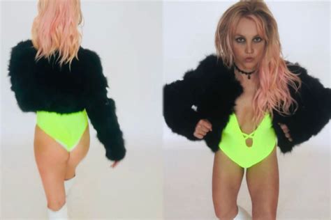 Heres My Ass Ladies And Gents Britney Spears Shows Off A Bold New