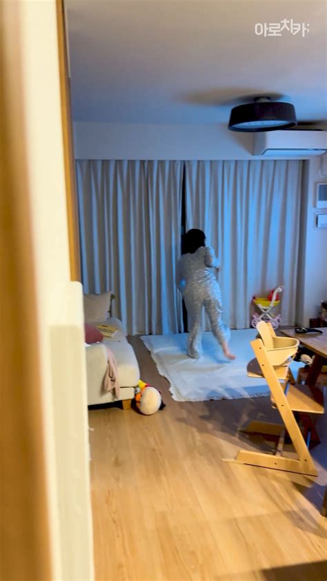 와이프 도촬 Youtube