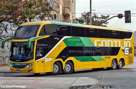 Ônibus Que Trazia Homenagem Aos 80 Anos Da Gontijo E Ao Seu Fundador