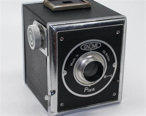 Gnome Pixie Model I 620 Film Box Camera Made In England C 1949