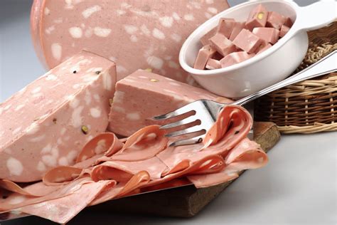 Mortadella O Bologna Menatti