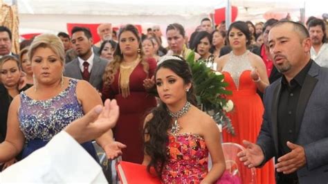 En Fotos La Multitudinaria Fiesta Quinceañera De Rubí A La Que 1 3