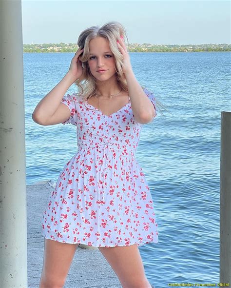Celebridades Femeninas Oficial Natalie Grace Ya Era Necesario Ver La