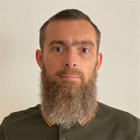 Dr Chris Willott Kings College London