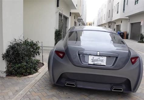 Striveme جاستن بيبر يلفت الانظار بسيارة رولز رويس رايث من العالم الإفتراضي