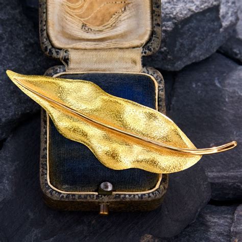Two Tone 18k Yellow Gold Leaf Brooch