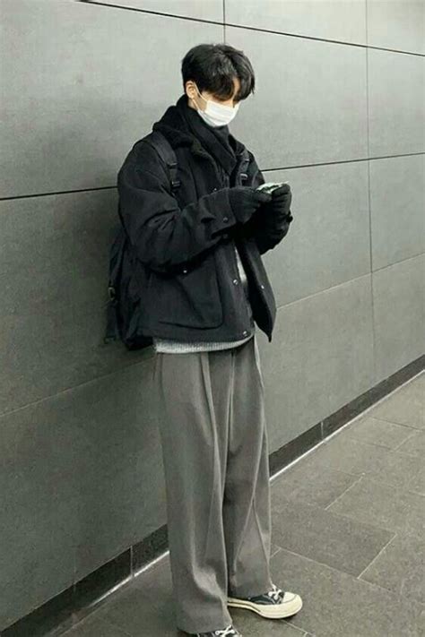 People Korean Andjapan에 있는 Mar Yam님의 핀 한국 스트리트 스타일 남자 패션 겨울 남성 스타일