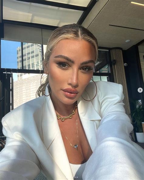 هل خضعت لعملية تجميل؟ مايا دياب تفاجئ متابعيها بملامح مختلفة في أحدث ظهور