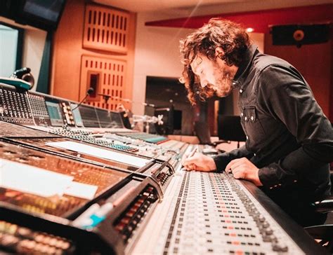 Abbey Road Studios Get A Fascinating Look Inside At These Lectures