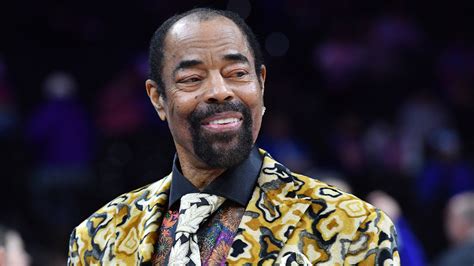 Knicks News Karl Anthony Towns Links Up With Walt Frazier After Game 6 Win